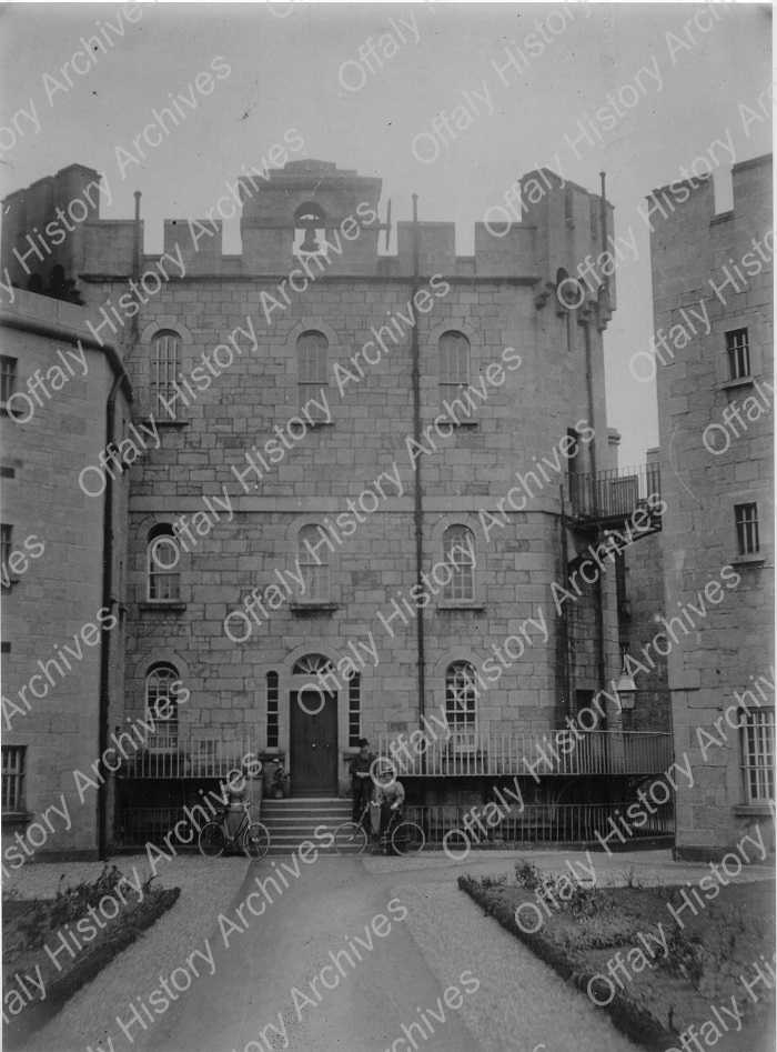 Tullamore jail: 1830-1924 the early years to the end of public ...