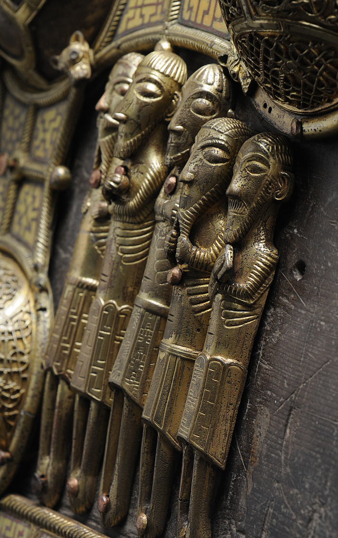 Saint Manchan’s Shrine – Art and Devotion in 12th Century Ireland. Blog ...