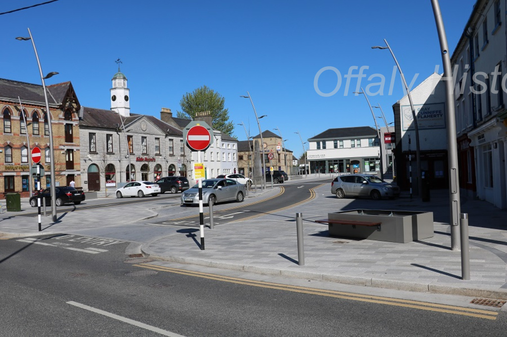 The ‘flamboyant three-storey Ruskinian Gothic warehouse’ in Tullamore ...