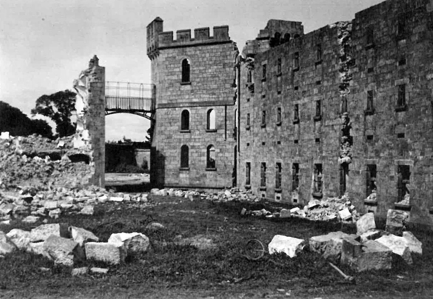 Building Offaly’s courthouses and prisons in the eighteenth and ...