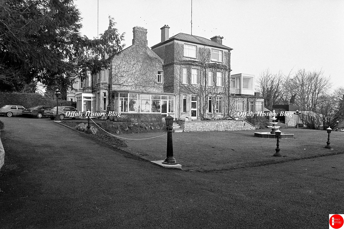 The growth of middle class-owner occupied housing in Tullamore, 1900 ...