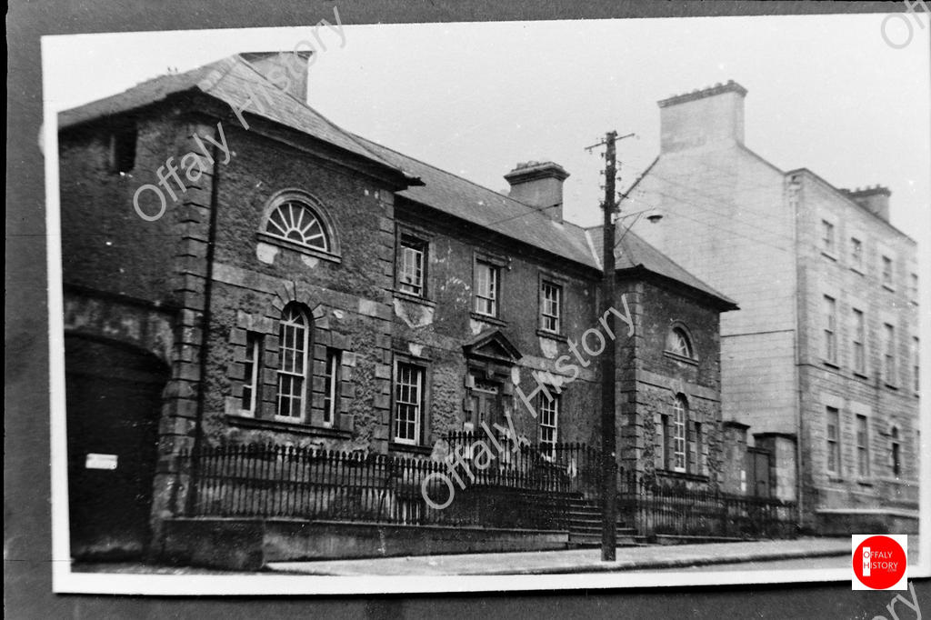 A tale of two houses: that of Barrack Master Crawford and Revd Dr ...